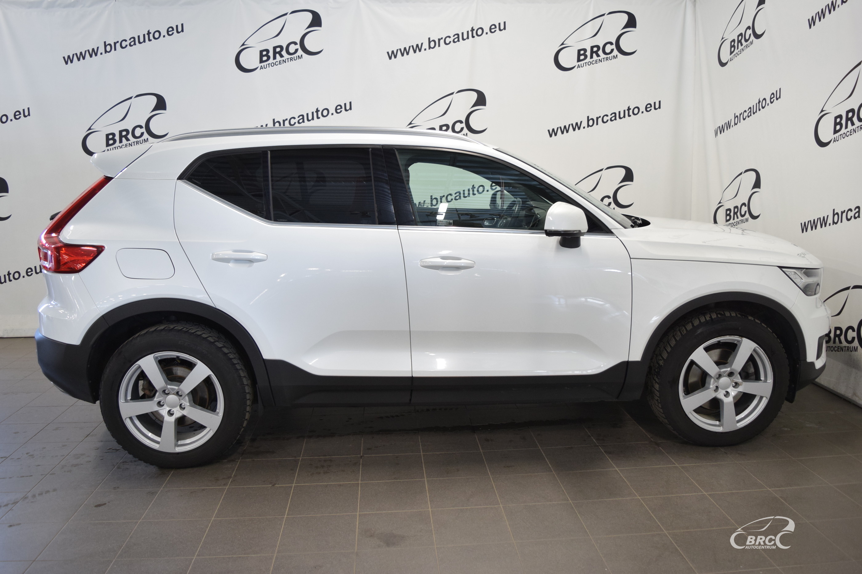 Volvo XC40 Inscription D4 AWD | BRC Autocentrum